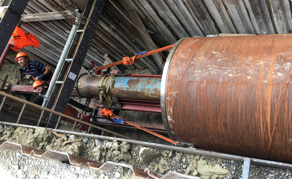 Steel pipe pushing under Zurich's tramways with GRUNDORAM | Tracto